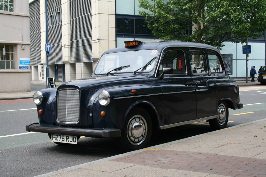 Coche del día: Austin/London Taxi/LTI FX4 | espíritu RACER