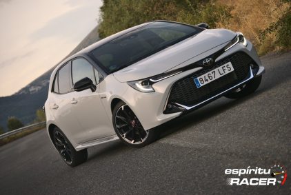 Prueba: Toyota Corolla 180h GR Sport - espíritu RACER