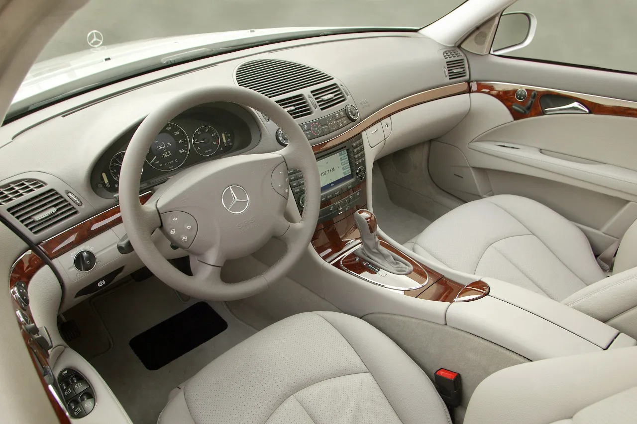 Coche del día: Mercedes E400 CDI (W211) - espíritu RACER