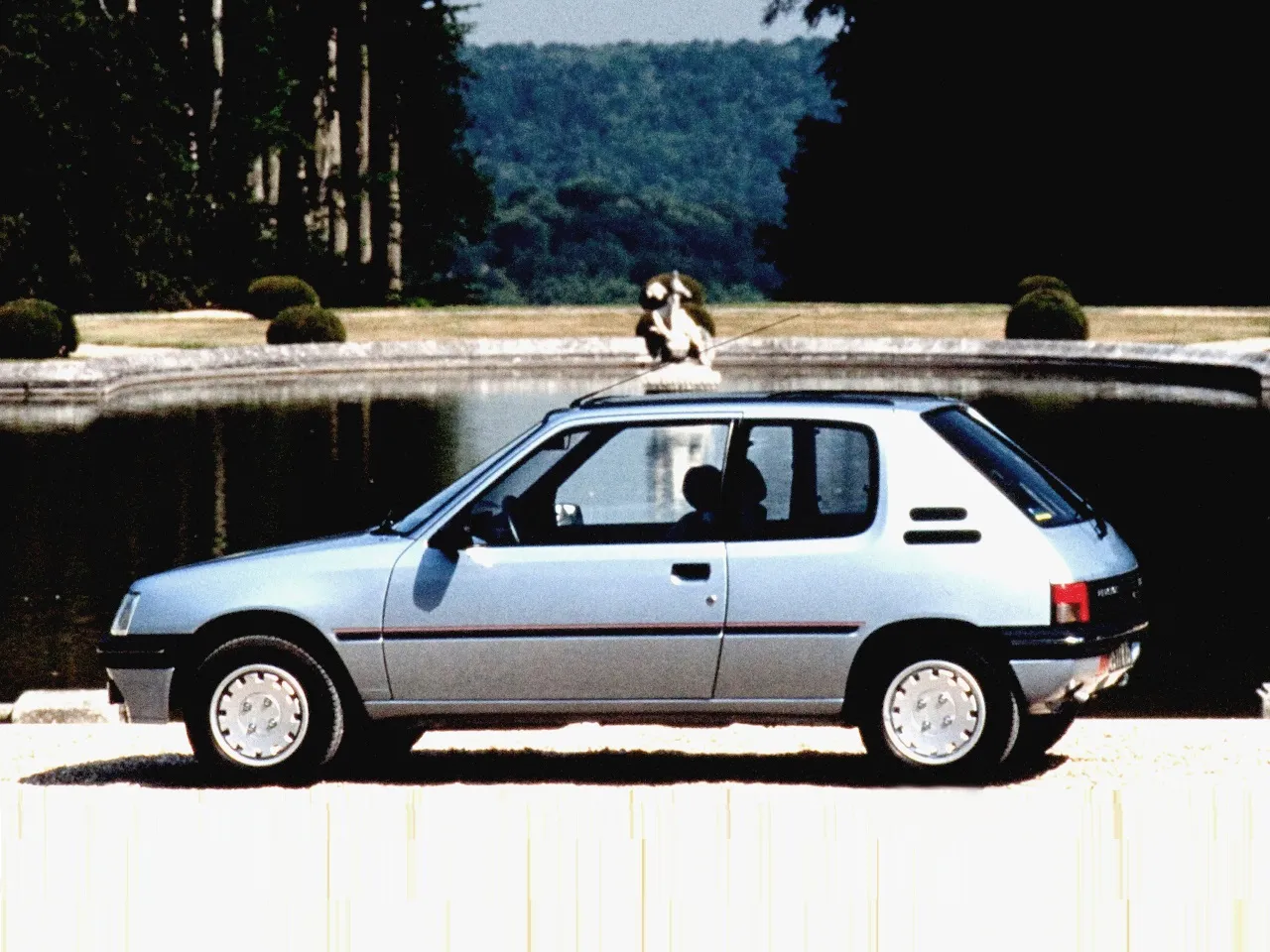 Coche del día: Peugeot 205 D Turbo - espíritu RACER